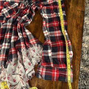 Nostalgia | Tops | Nostalgia Plaid Floral Button Up Shirt | Poshmark